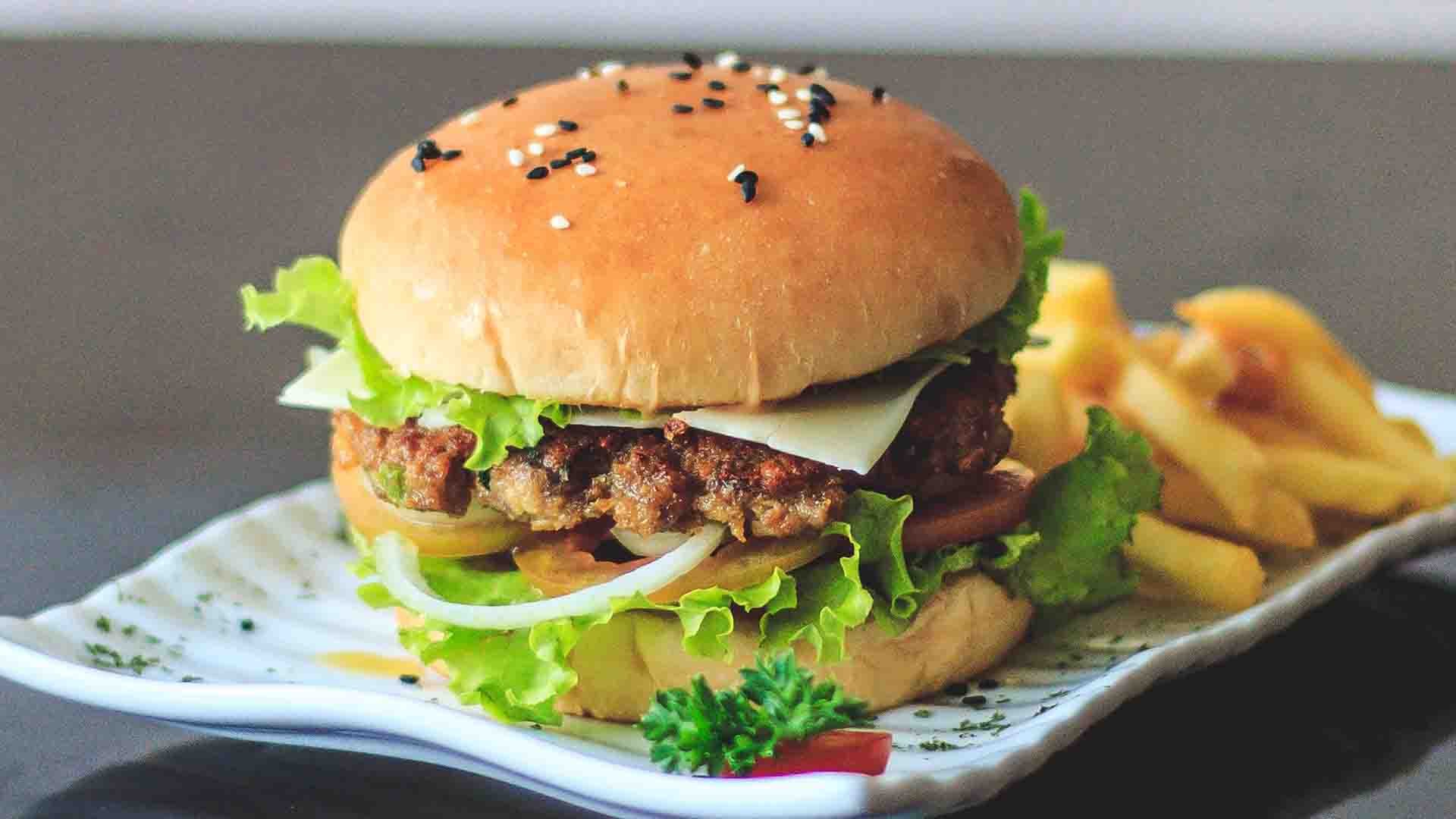 20% off on Maluti mountain beef burger at Mohope Bar | GHA DISCOVERY ...