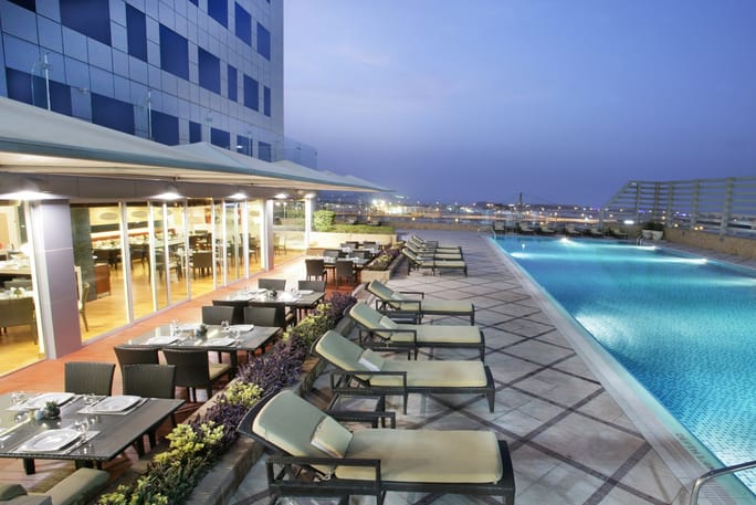 20% savings on all food and drinks at Aqua Café - La Suite Dubai Hotel ...