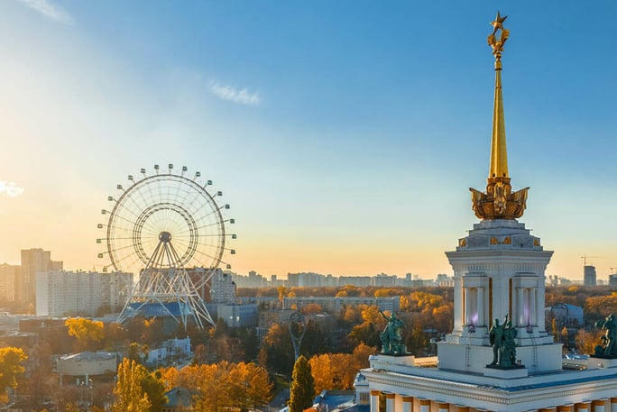 Sun of Moscow: Ferris Wheel Ride and Sparkling Evening - Edge ...